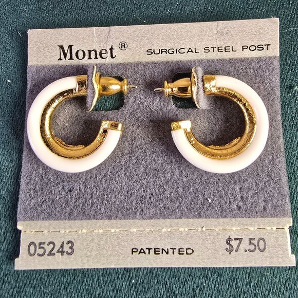 Monet | Jewelry | Vintage Monet New Old Stock White Acrylic And Gold ...